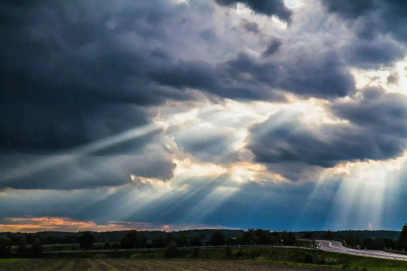 Oração Para Dormir Em Paz Descanse Com A Proteção De Deus E Renove